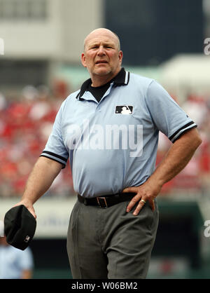 Umpire Bob Davidson looks on during a baseball game between the ...