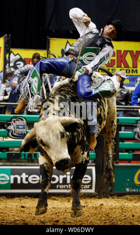 Professional Bull Riders (PBR) Colby Yates and Luke Snyder visit The ...