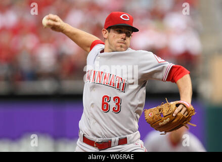 Cincinnati Reds starting pitcher Sam LeCure in action against the ...