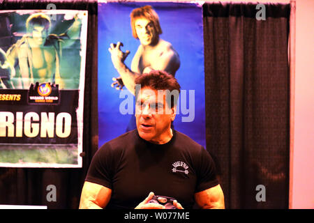 Incredible Hulk Lou Ferrigno at Comic-Con International, charging $30 ...