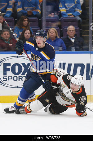 Anaheim Ducks center Isac Lundestrom (21) in the first period of an NHL ...