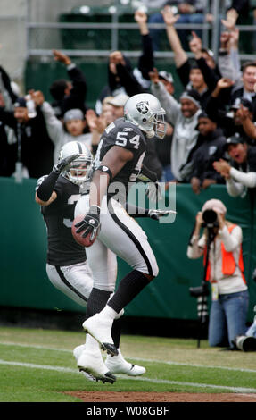 Oakland Raiders' Sam Williams (54) during warmups on Sunday at the ...