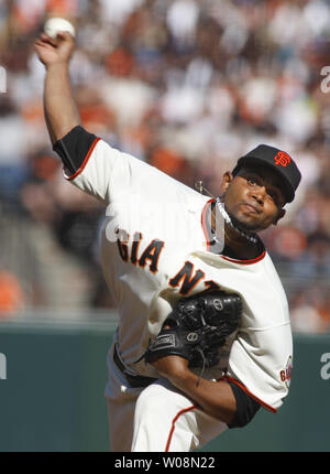 San Francisco Giants' Sergio Romo (54) celebrates with San Francisco ...