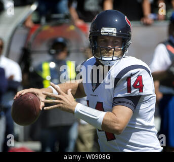 Houston Texans' Ryan Fitzpatrick (14) calls a play during the second ...
