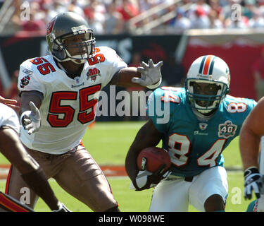 Tampa Bay Buccaneers linebacker Chris Braswell (43) takes the field ...