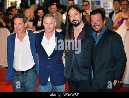 Gord Downie and Johnny Fay of The Tragically Hip live on Mean Fiddler ...