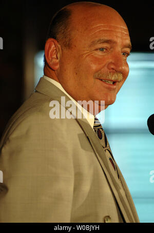 The Baltimore Orioles pitching coach Leo Mazzone (54) smiles as Manager ...