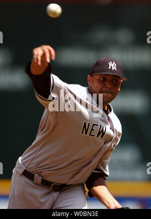 The New York Yankees' Shawn Chacon pitches against the Washington ...