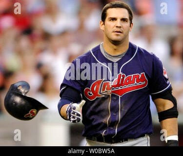 Cleveland Indians first baseman Ryan Garko breaks his bat on a pitch by ...