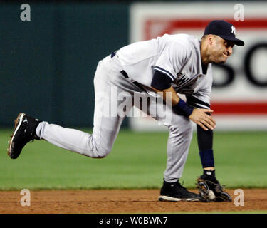 New York Yankees short stop Derek Jeter, right, and Bernie Williams ...