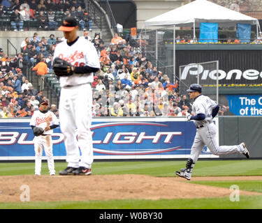 Tampa Bay Rays pitcher Eric Orze throws against the Detroit Tigers in ...