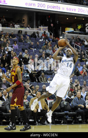 Washington Wizards forward Al Thornton (14) scores against Cleveland ...