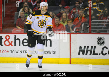 Washington Capitals defenseman Zdeno Chara (33) celebrates with ...