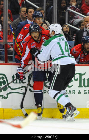 Dallas Stars left wing Jamie Benn plays during the first period of an ...