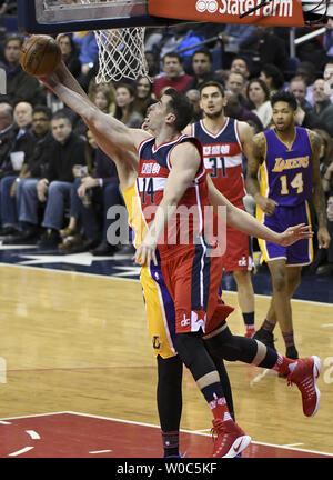 Washington Wizards forward Jason Smith takes a shot during the first ...
