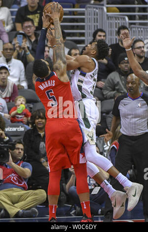 Milwaukee Bucks forward Giannis Antetokounmpo (34) and Washington ...