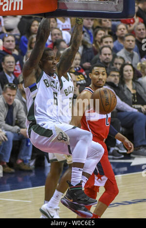 Milwaukee Bucks guard Eric Bledsoe runs up court during the first half ...