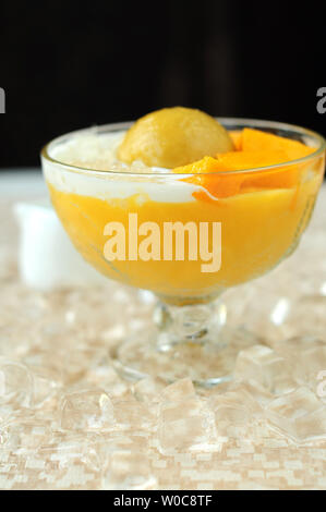 Mango Similu desserts Stock Photo - Alamy