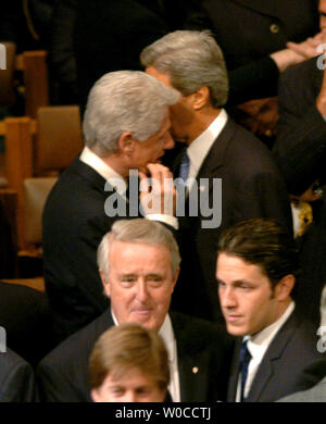 President Bill Clinton with the Canadian Prime Minister Jean Chretien ...