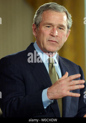 President George Bush and NBA champion Detroit Pistons' Isiah Thomas ...