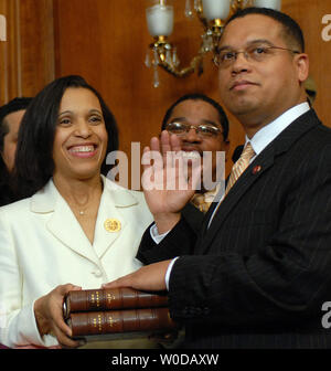 Rep. Keith Ellison, D-Minn., participates in a mock swearing-in ...