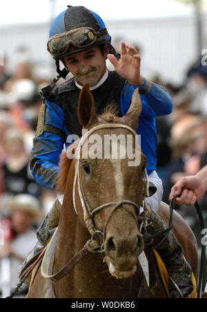 Jockey Robby Albarado, riding Curlin, celebrates after winning the ...