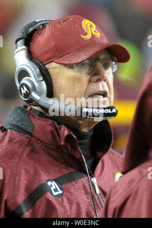 Washington Redskins head coach Joe Gibbs speaks to reporters following ...