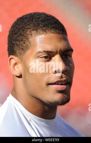 Washington Redskins wide receiver Devin Thomas (11) scores a touchdown ...