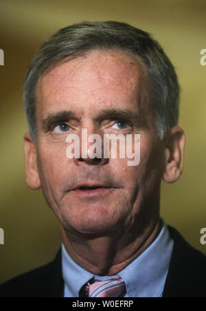 Sen. Judd Gregg (R-NH) speaks to the press about progress on the ...