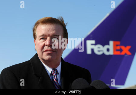 CEO and President of Fedex Express David J. Bronczek, left, welcomes US ...