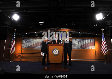 Rep. Greg Walden, R-Ore., and other Republican and Democratic House ...