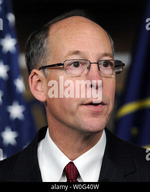 Rep. Greg Walden, R-Ore., and other Republican and Democratic House ...