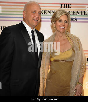 Cal Ripken and his wife Kelly arrive at the Kennedy Center Honors in ...