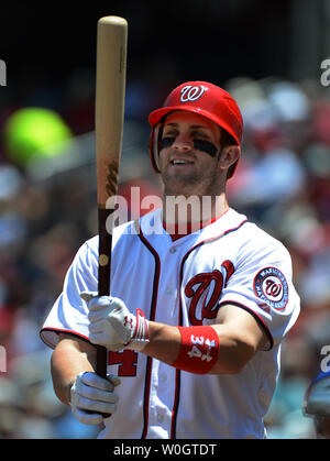 Washington Nationals Bryce Harper gets ready to bat in the third inning ...