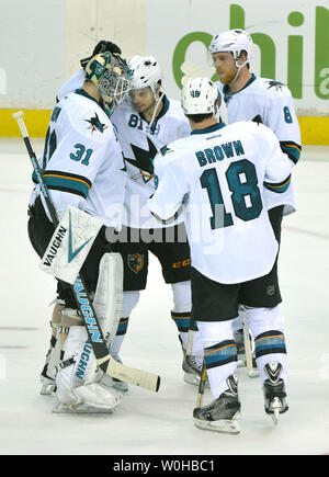 San Jose Sharks goalie Antti Niemi (31) during the NHL game between the ...