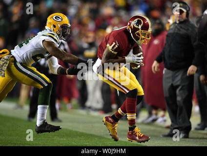 Washington wide receiver Kevin Green Jr. in action against UC Davis ...