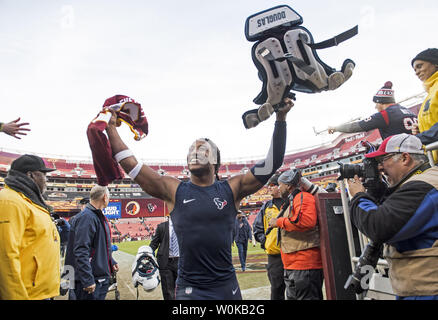 Houston Texans safety Justin Reid (20) prepares for an NFL football ...