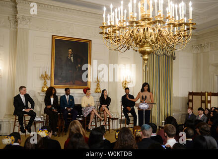IN THE HOUSE, (from left): Yolanda Snowball, LL Cool J, Jimmie Walker ...
