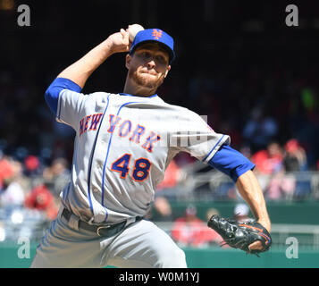 New York Mets' Jacob deGrom during the fourth inning of a baseball game ...