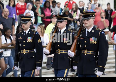 The changing of the guard by the Tomb Guard sentinels of the 3rd U.S ...