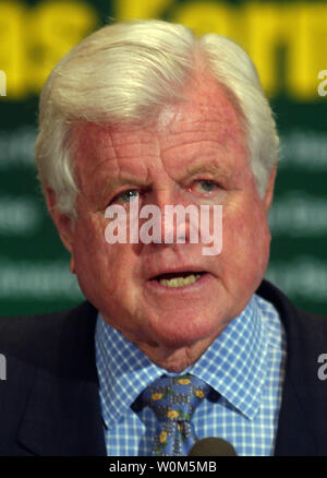 FILE - In this March 4, 2004 file photo Tyler Edmonds appears in ...