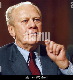 President Gerald Ford speaking at congress Stock Photo - Alamy
