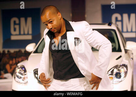 DONALD FAISON 2007 GM TEN FASHION SHOW HOLLYWOOD LOS ANGELES USA 20 ...