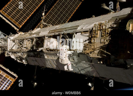 STS-120 EVA Scott Parazynski Stock Photo - Alamy