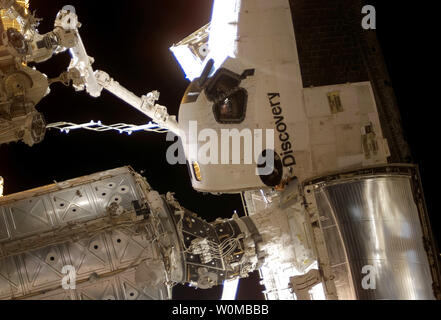 STS-120, Discovery Docked to PMA-2, 2007 Stock Photo - Alamy