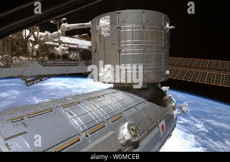 The Kibo Japanese Pressurized Module and Kibo Japanese logistics module ...