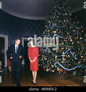1 December 1961 President John F. Kennedy meets with Publisher of News ...