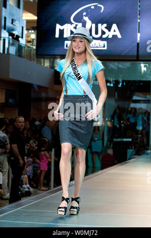 Miss Michigan USA, Channing Pierce in attendance for 2011 Miss USA ...
