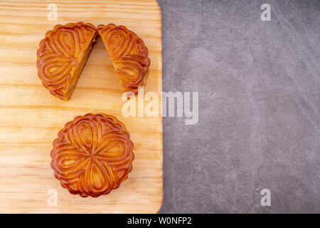 Mid-autumn moon mooncakes with gray background Stock Photo - Alamy