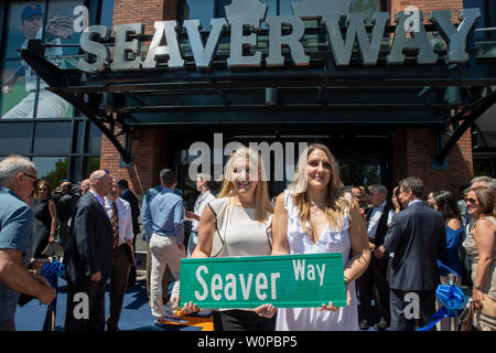 NEW YORK, NEW YORK - JUNE 27: Anne and Sarah Seaver, the daughters of ...